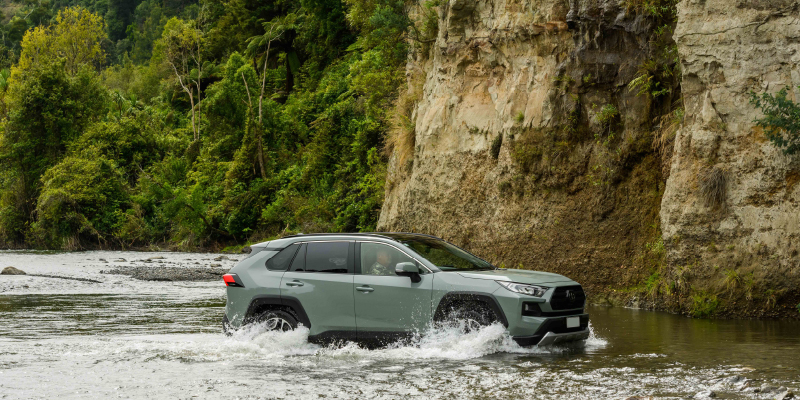 Toyota Hilux 4WD SR5 double cab | New Zealand Company Vehicle