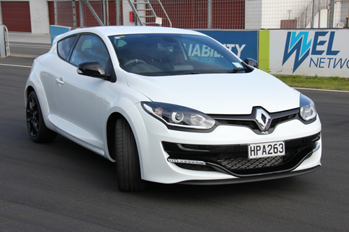 Renault’s hot hatch is here | New Zealand Company Vehicle