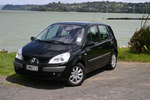 Renault Scenic II 1.9 dCi | New Zealand Company Vehicle